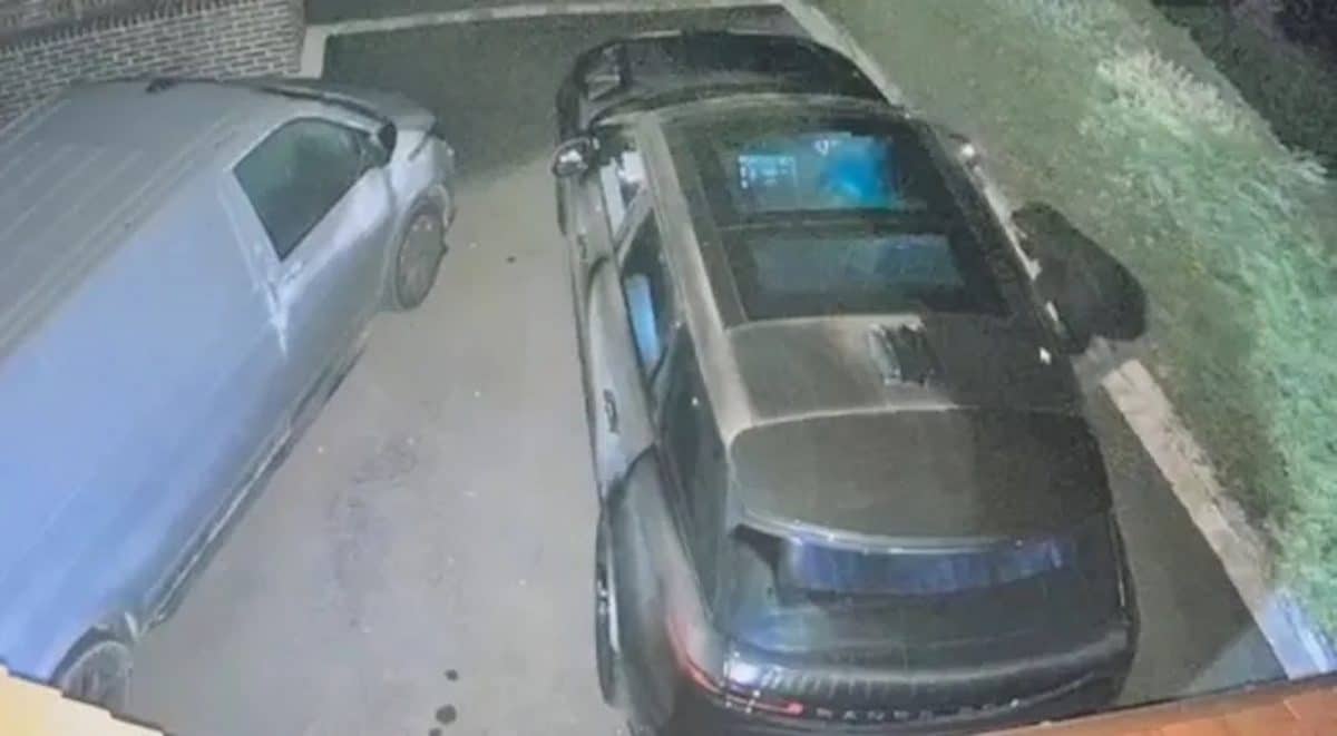 Il se fait voler sa Range Rover "involable" dans son allée