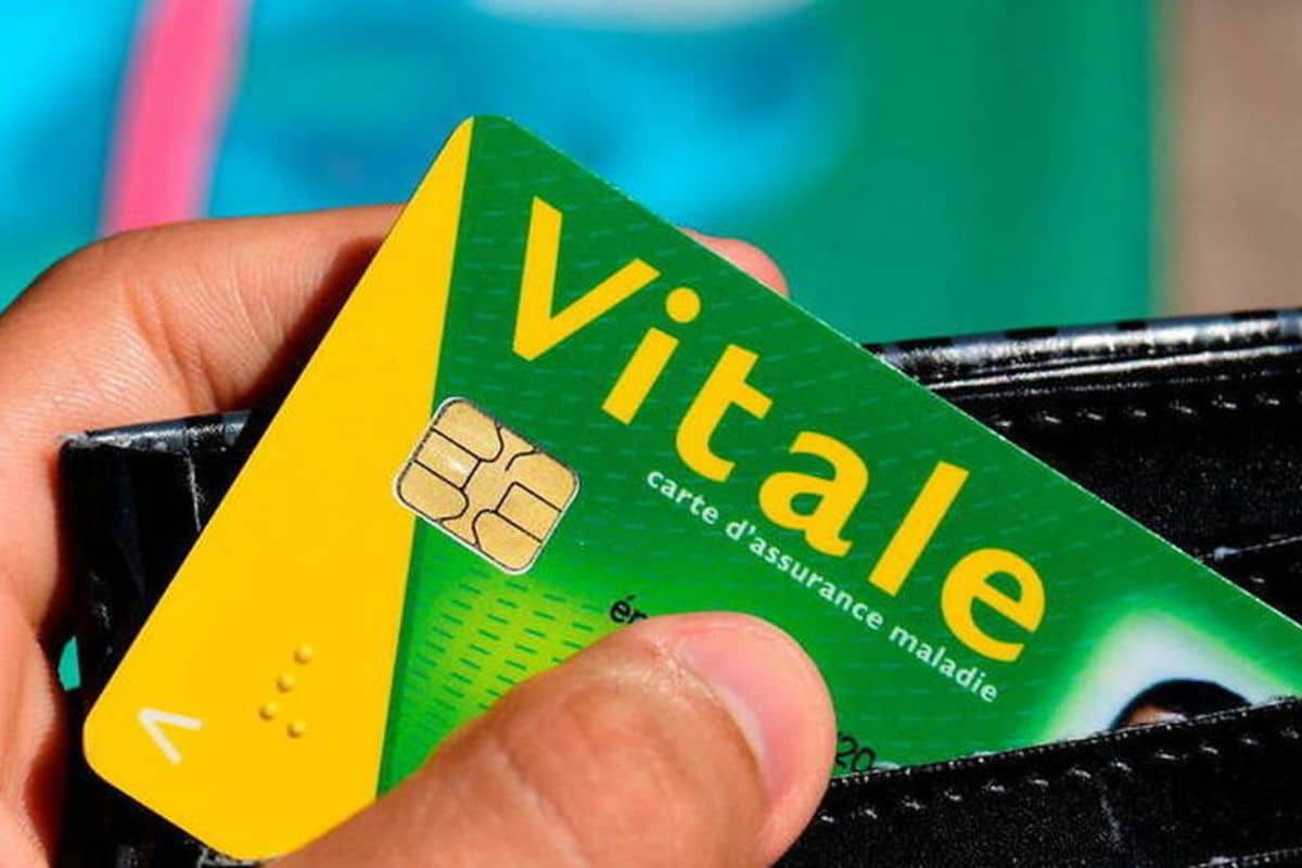 La carte vitale, c'est fini : devez-vous la jeter