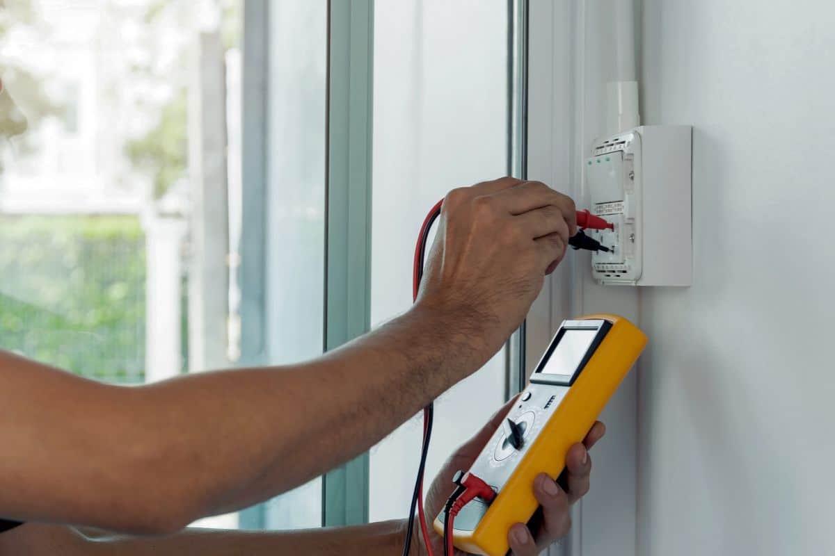 Électricité : 1 Français sur 2 paie trop cher, voici la solution