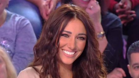 Delphine Wespiser : sa nouvelle photo en maillot de bain séduit tout le monde