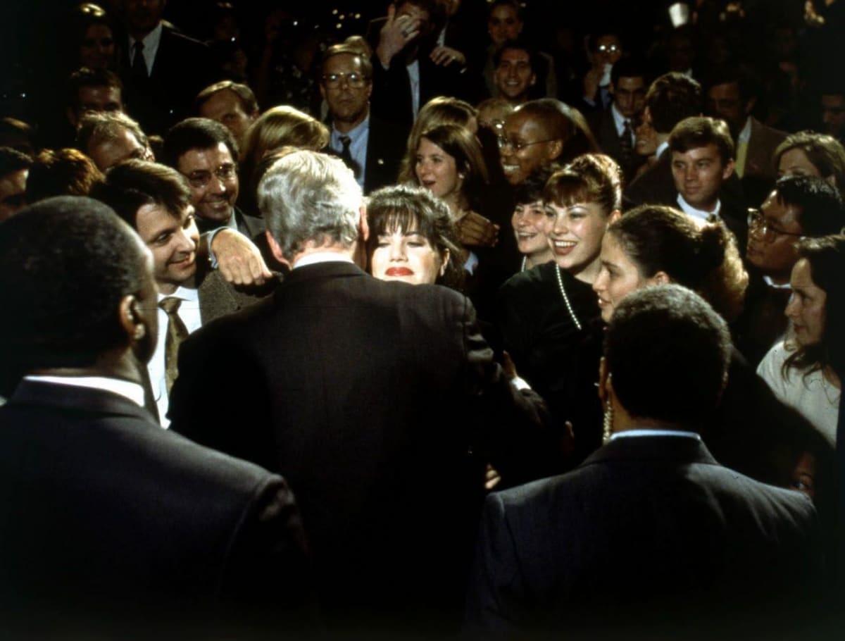 Monica Lewinsky sur le devant de la scène 30 ans après avoir été la ...
