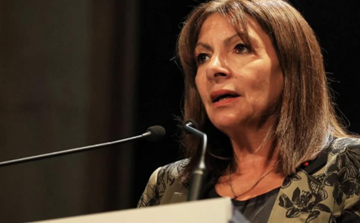 Anne Hidalgo lâche une bombe : « Essayez de vivre avec 4 900 € ! » – La ...