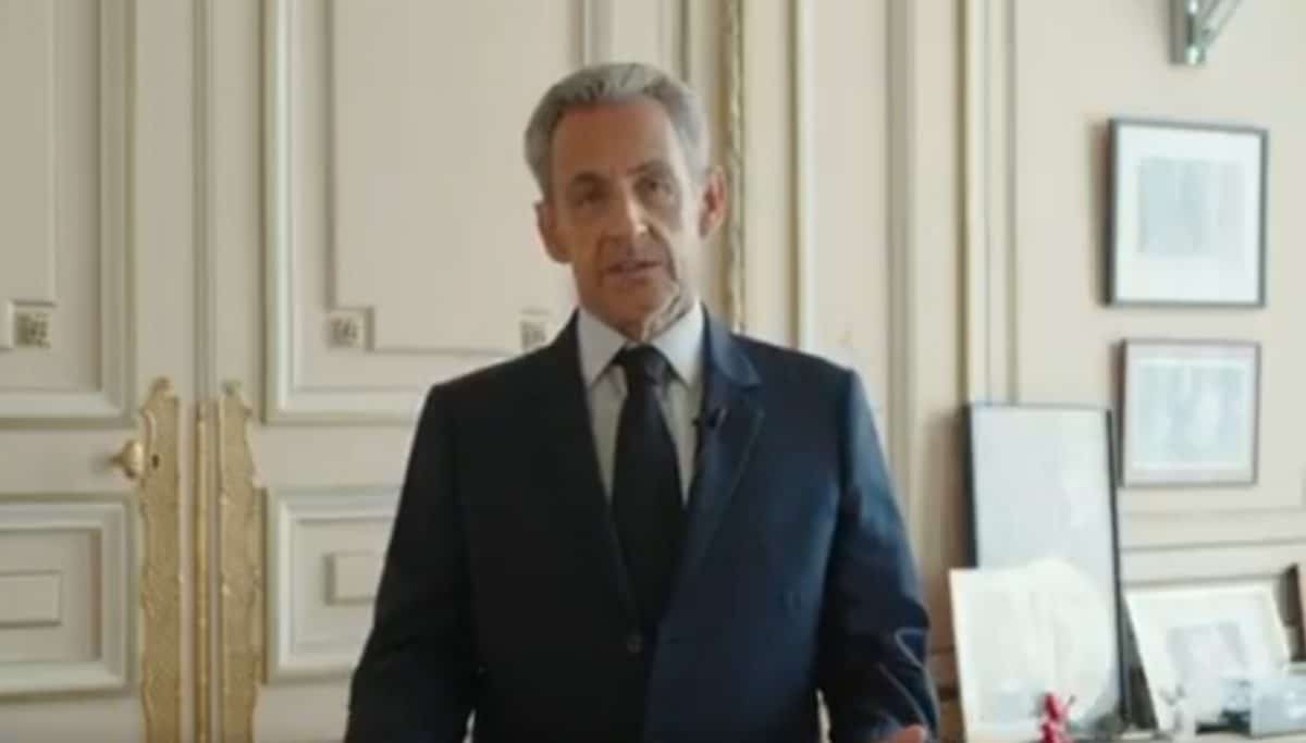 "Je vous emporte avec moi" : après sa condamnation, Nicolas Sarkozy ...