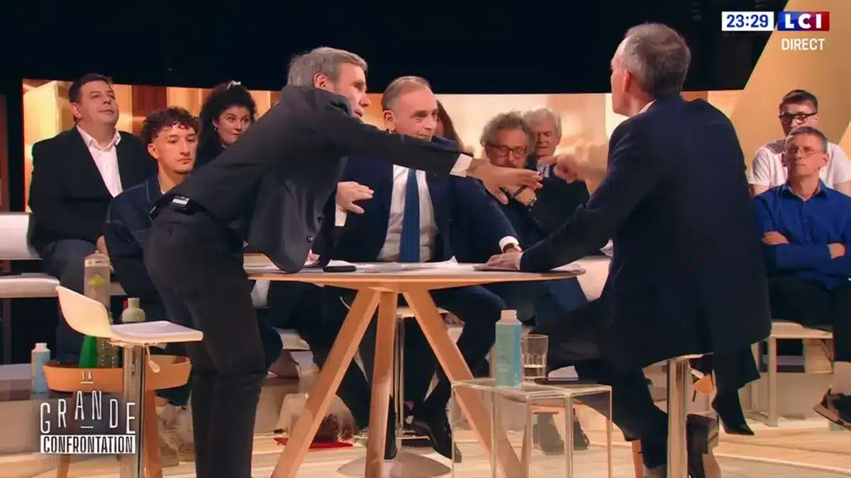 Bokep tante hijab indo