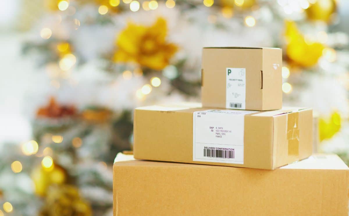 Elle achète des colis Amazon perdus : ce qu’elle découvre la laisse ...