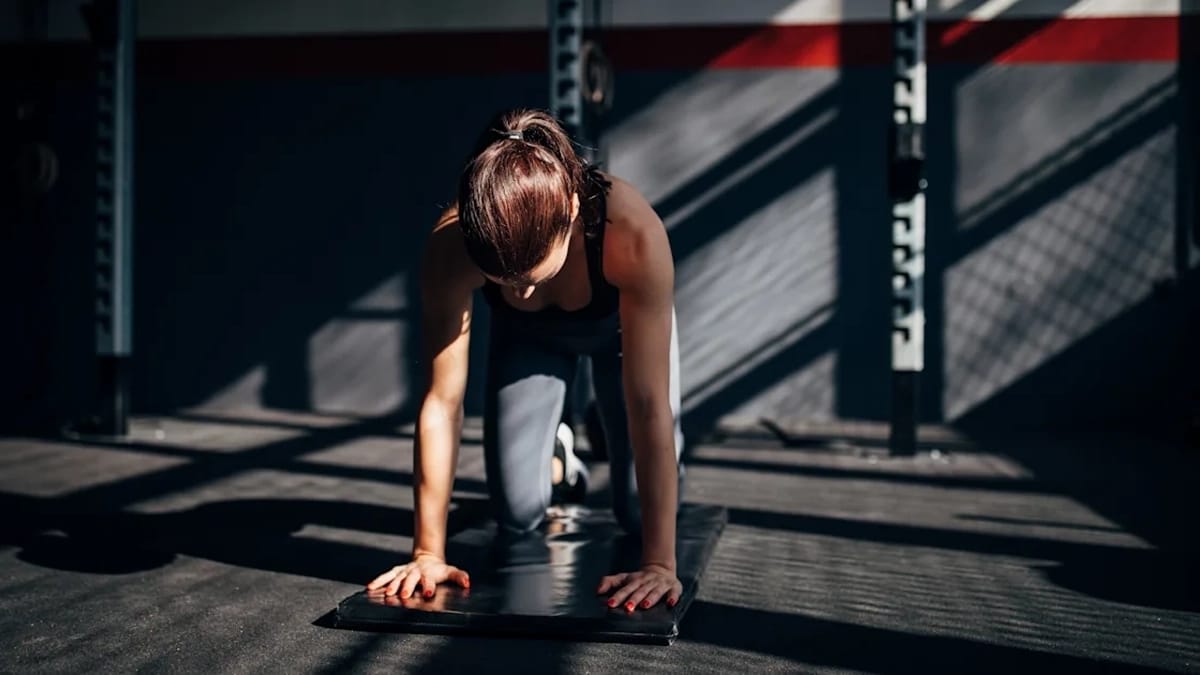 Un ventre plat sans crunchs : l'arme secrète des coachs qui détrône la ...