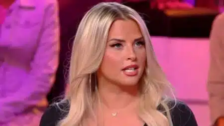 « Je ne réalise pas encore » : Kelly Vedovelli dévoile enfin le visage ...