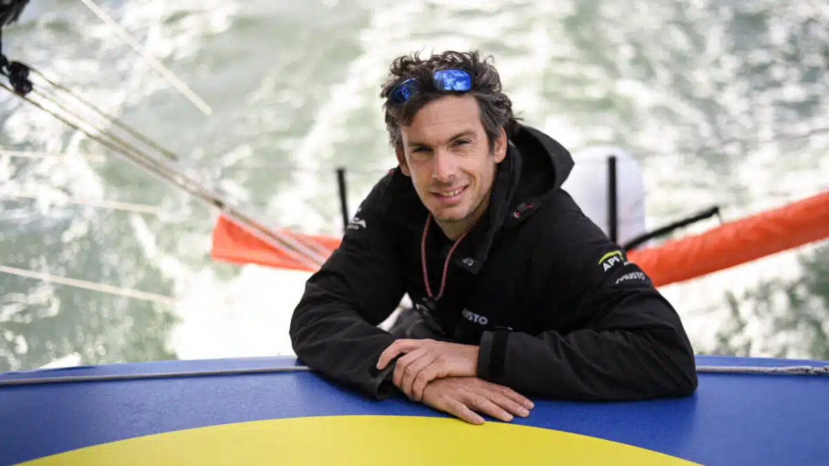 « Un pamplemousse dans le ventre » : Charlie Dalin, vainqueur du Vendée ...